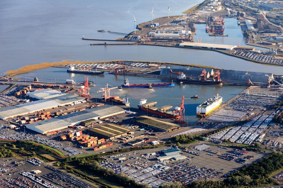 Govt to develop Rs 42300 cr projects for development of port ...