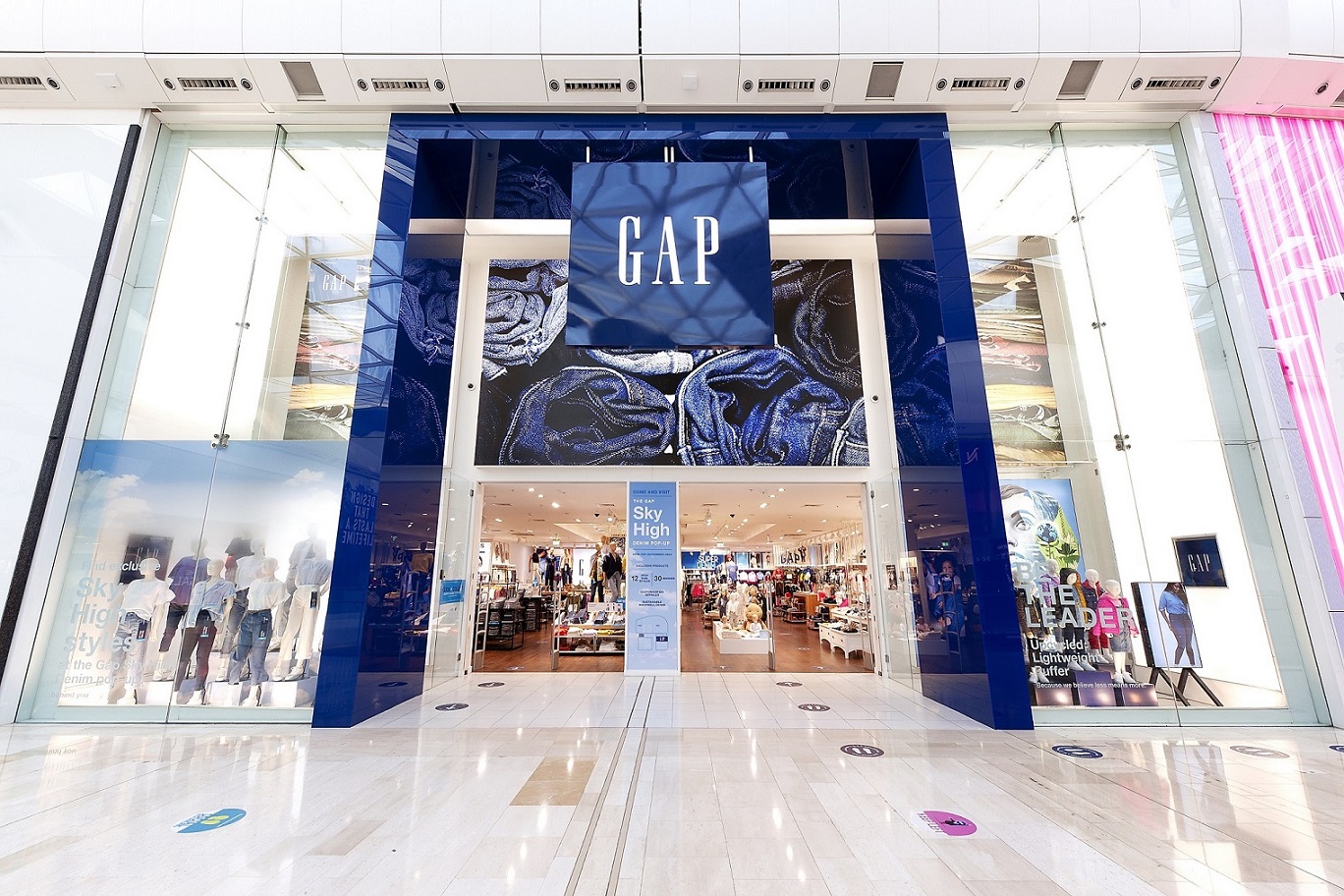 Gap opens first store in India - Logistics Outlook