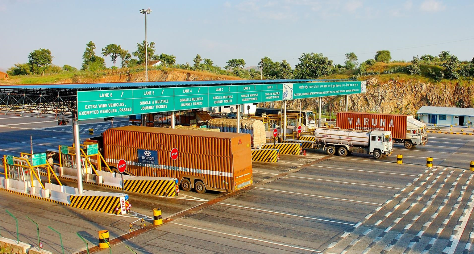 1,150 toll plazas implement FASTag annual pass
