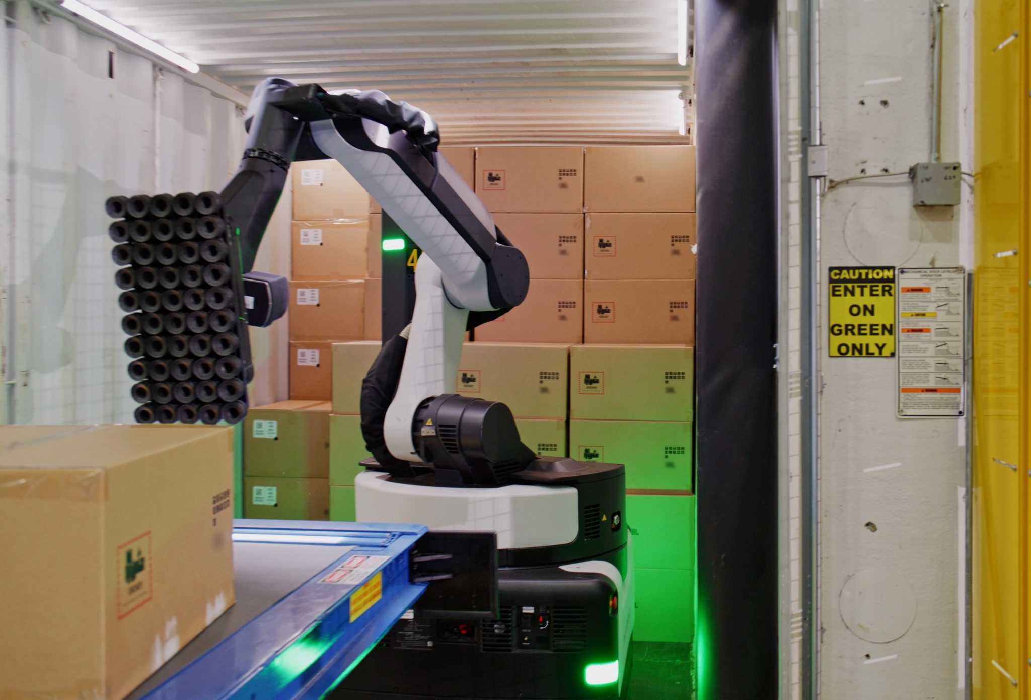 Fedex launches new tool 'FiT' to enhance efficiency of import process ...