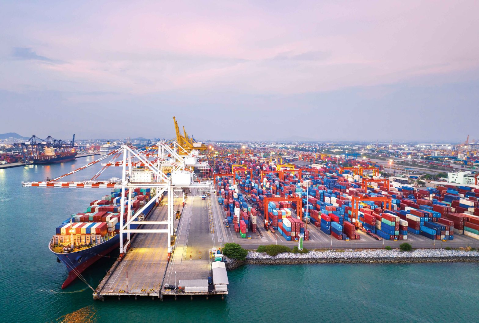 Freight Forwarders: The unsung heroes of global trade - Logistics Outlook
